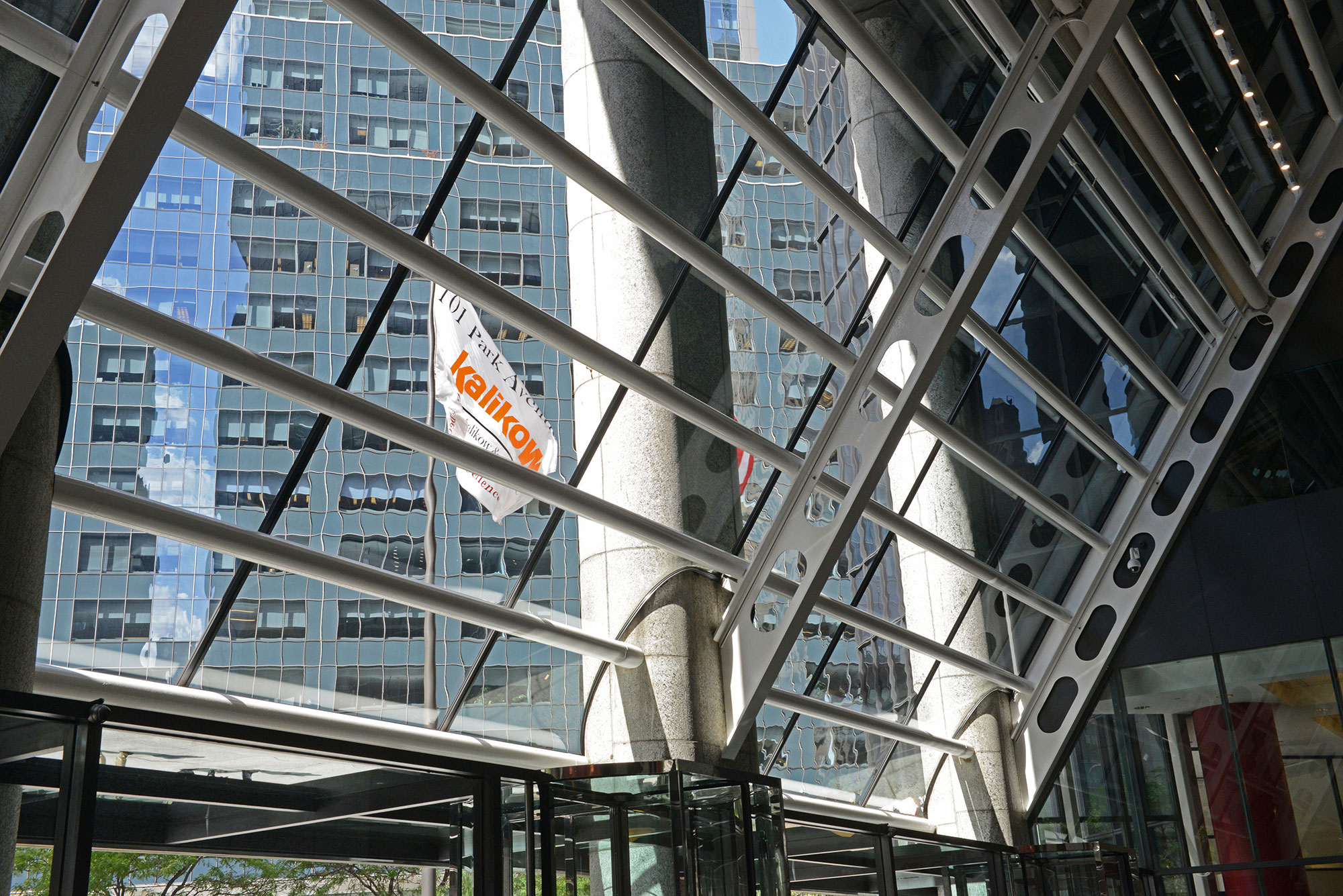 The Building - 101park - The Center of Everything